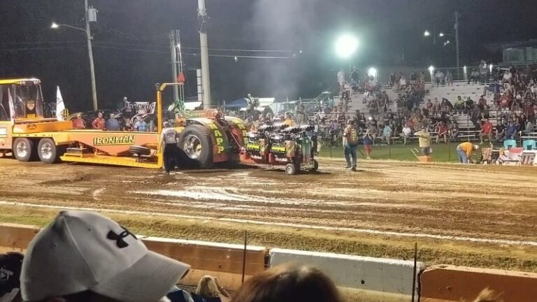 Chapel Hill Tractor Pull 2021 - Dump Truck